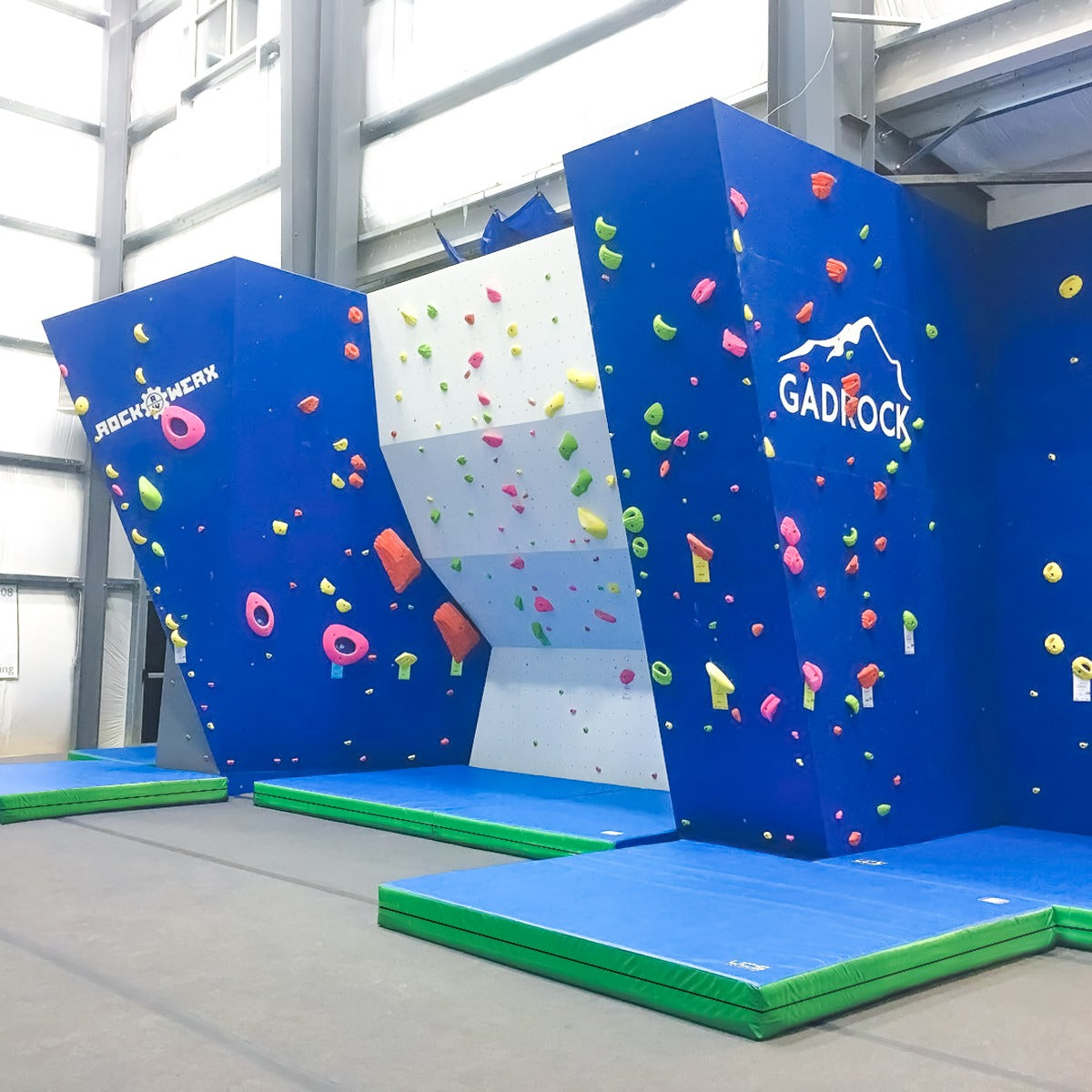 Climbing & Bouldering Drag & Crash Pads | UCS Spirit - All - UCS Spirit